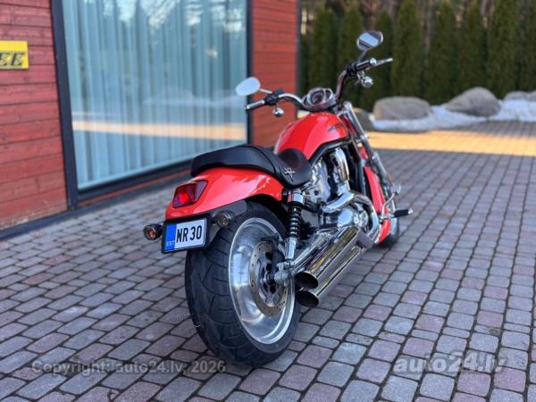 Black Harley-Davidson V-Rod 2004 in Tallinn, with an engine capacity of 1.13 L and mileage of 19 thousand km for 9000 €, photo 11 on AUTOMOTO.COM.LV