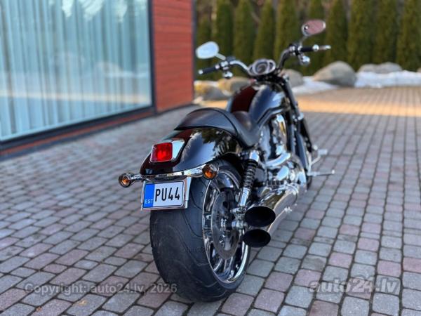 Черный Харли-Девидсон V-Rod 2004 в Таллин, объемом двигателя 1.13 л и пробегом 36 тыс. км за 13000 €, фото 11 на AUTOMOTO.COM.LV