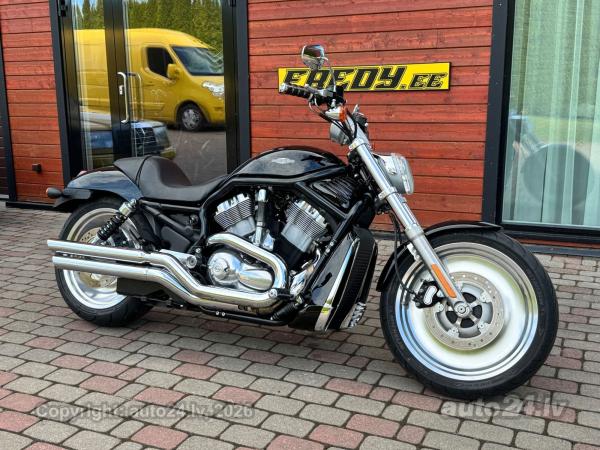 Black Harley-Davidson V-Rod 2004 in Tallinn, with an engine capacity of 1.13 L and mileage of 27 thousand km for 7200 €, photo 4 on AUTOMOTO.COM.LV