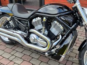Черный Харли-Девидсон V-Rod 2004 в Таллин, объемом двигателя 1.13 л и пробегом 27 тыс. км за 7200 €, фото 24 на AUTOMOTO.COM.LV
