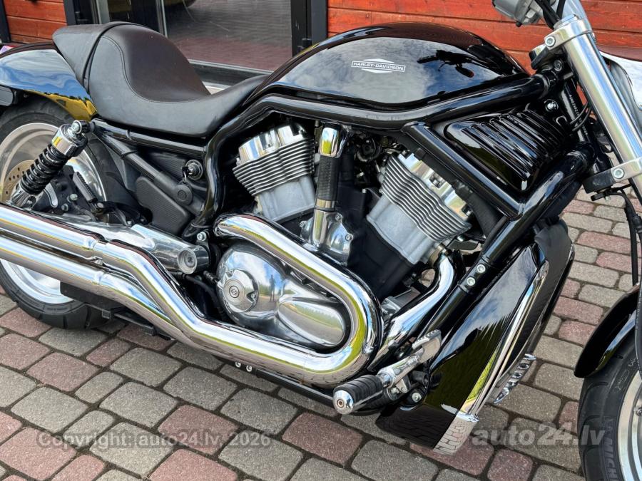 Черный Харли-Девидсон V-Rod 2004 в Таллин, объемом двигателя 1.13 л и пробегом 27 тыс. км за 7200 €, фото 24 на AUTOMOTO.COM.LV