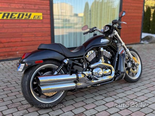 Black Harley-Davidson V-Rod 2006 in Tallinn, with an engine capacity of 1.13 L and mileage of 14 thousand km for 8800 €, photo 8 on AUTOMOTO.COM.LV