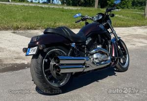 Black Harley-Davidson V-Rod 2006 in Tallinn, with an engine capacity of 1.13 L and mileage of 28 thousand km for 6700 €, photo  on AUTOMOTO.COM.LV