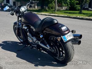 Black Harley-Davidson V-Rod 2006 in Tallinn, with an engine capacity of 1.13 L and mileage of 28 thousand km for 6700 €, photo 3 on AUTOMOTO.COM.LV