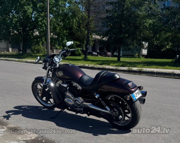 Черный Харли-Девидсон V-Rod 2006 в Таллин, объемом двигателя 1.13 л и пробегом 28 тыс. км за 6700 €, фото 5 на AUTOMOTO.COM.LV