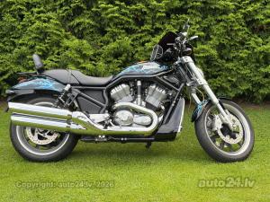 Black Harley-Davidson V-Rod 2006 in Tallinn, with an engine capacity of 1.13 L and mileage of 16 thousand km for 10000 €, photo 16 on AUTOMOTO.COM.LV