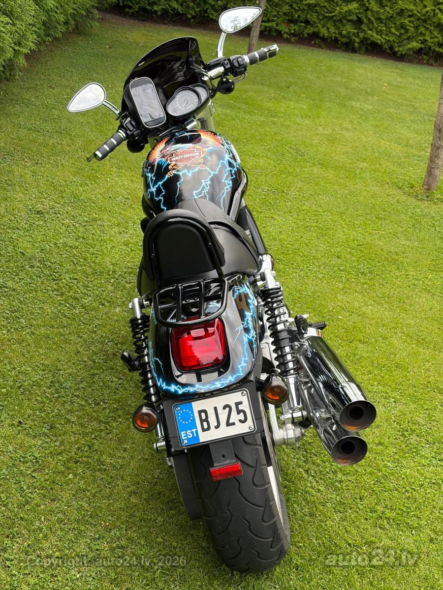 Black Harley-Davidson V-Rod 2006 in Tallinn, with an engine capacity of 1.13 L and mileage of 16 thousand km for 10000 €, photo 17 on AUTOMOTO.COM.LV