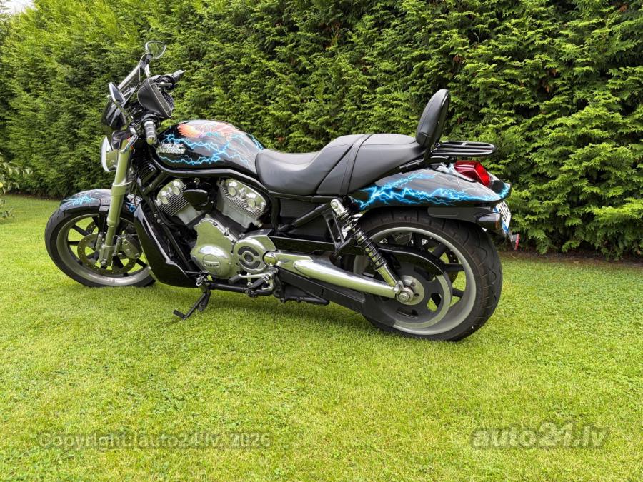 Black Harley-Davidson V-Rod 2006 in Tallinn, with an engine capacity of 1.13 L and mileage of 16 thousand km for 10000 €, photo 22 on AUTOMOTO.COM.LV