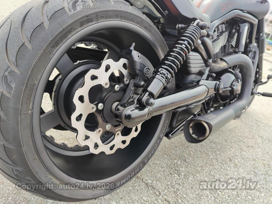 Black Harley-Davidson V-Rod 2007 in Tallinn, with an engine capacity of 1.25 L and mileage of 12 thousand km for 33000 €, photo 12 on AUTOMOTO.COM.LV