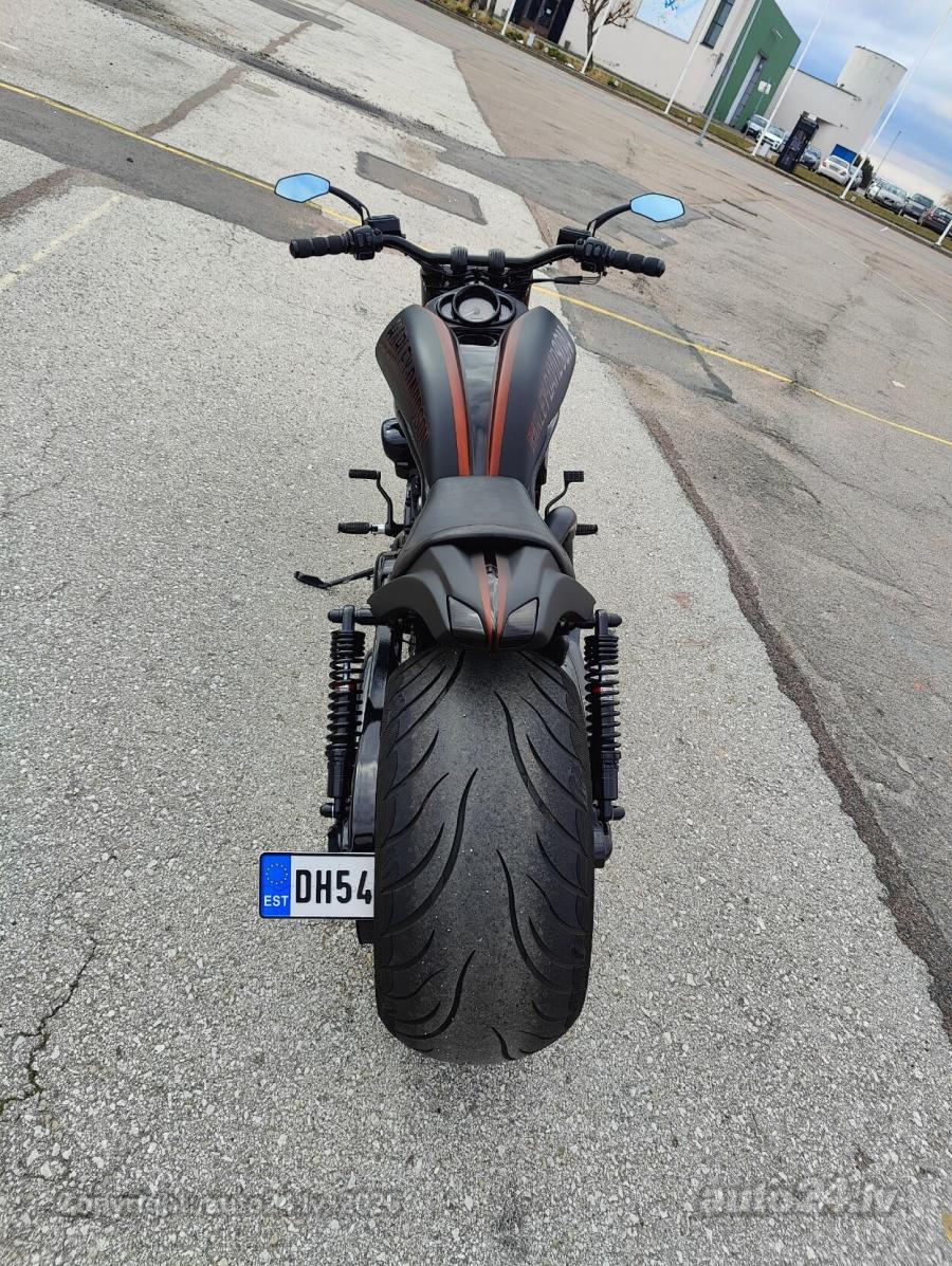 Black Harley-Davidson V-Rod 2007 in Tallinn, with an engine capacity of 1.25 L and mileage of 12 thousand km for 33000 €, photo 14 on AUTOMOTO.COM.LV