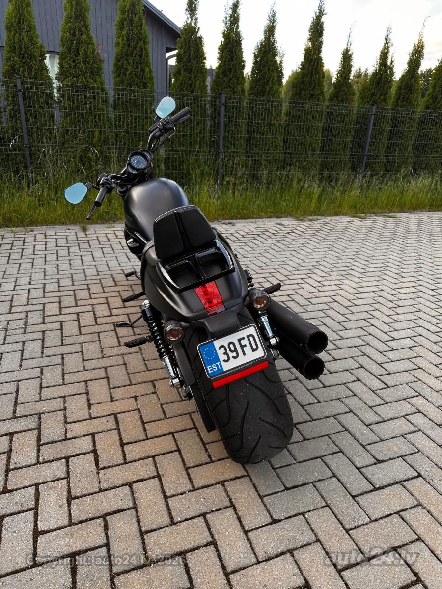 Черный Харли-Девидсон V-Rod 2012 в Тарту, объемом двигателя 1.25 л и пробегом 15 тыс. км за 14500 €, фото 4 на AUTOMOTO.COM.LV