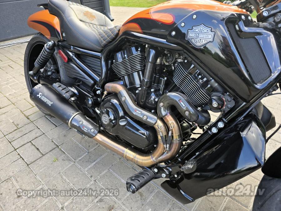 Black Harley-Davidson V-Rod 2014 in Tartu, with an engine capacity of 1.25 L and mileage of 11 thousand km for 17500 €, photo 9 on AUTOMOTO.COM.LV