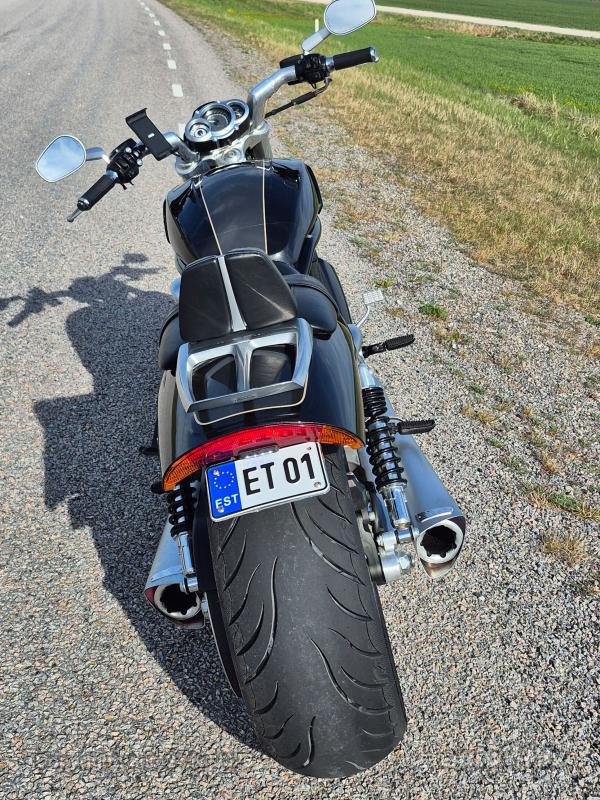 Melns Harley-Davidson V-Rod 2015 Tartu, ar dzinēja tilpumu 1.25 L un nobraukumu 27 tūkst. km par 14500 €, foto 2 vietnē AUTOMOTO.COM.LV