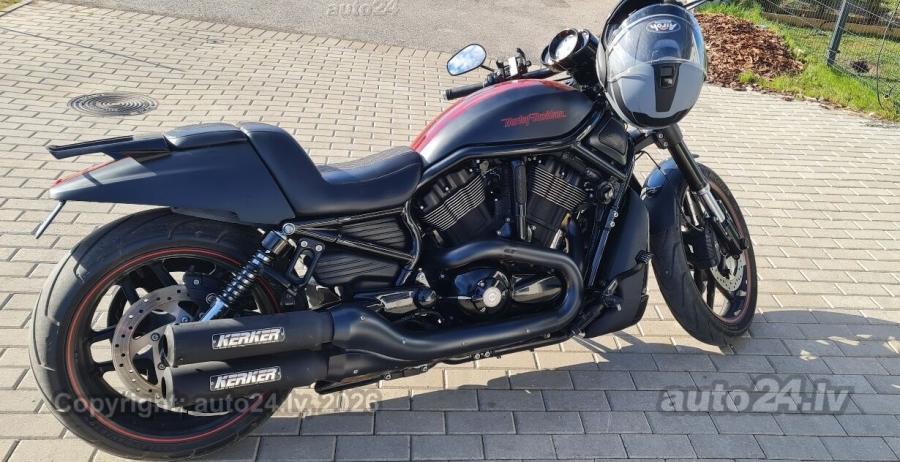 Black Harley-Davidson V-Rod 2017 in Tartu, with an engine capacity of 1.25 L and mileage of 52 thousand km for 16500 €, photo 1 on AUTOMOTO.COM.LV