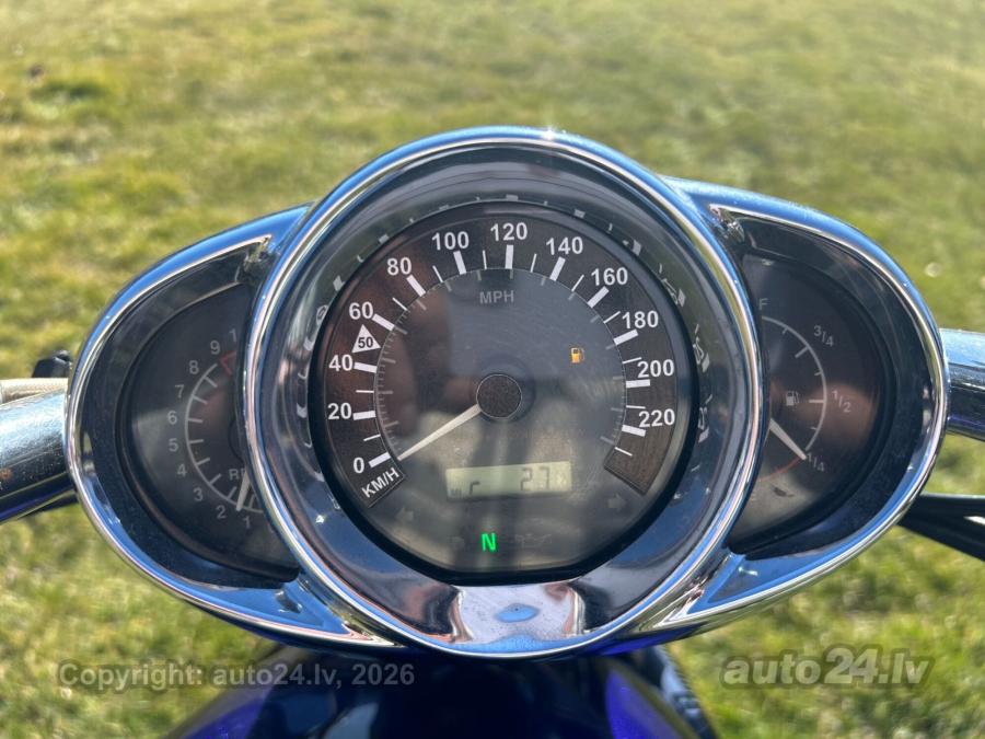 Blue Harley-Davidson V-Rod 2003 in Tallinn, with an engine capacity of 1.13 L and mileage of 36 thousand km for 7300 €, photo 5 on AUTOMOTO.COM.LV