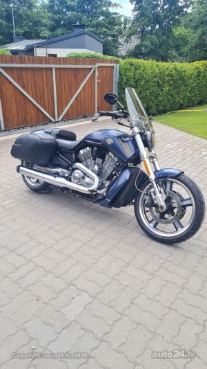 Blue Harley-Davidson V-Rod 2009 in Tallinn, with an engine capacity of 1.25 L and mileage of 16 thousand km for 18000 €, photo  on AUTOMOTO.COM.LV