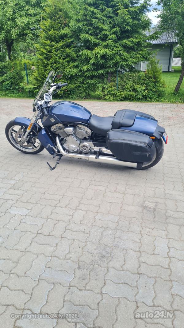 Blue Harley-Davidson V-Rod 2009 in Tallinn, with an engine capacity of 1.25 L and mileage of 16 thousand km for 18000 €, photo 5 on AUTOMOTO.COM.LV