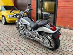 Grey Harley-Davidson V-Rod 2003 in Tallinn, with an engine capacity of 1.13 L and mileage of 20 thousand km for 7300 €, photo 11 on AUTOMOTO.COM.LV