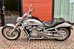 Grey Harley-Davidson V-Rod 2003 in Tallinn, with an engine capacity of 1.13 L and mileage of 20 thousand km for 7300 €, photo 14 on AUTOMOTO.COM.LV