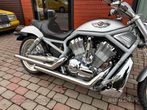 Grey Harley-Davidson V-Rod 2003 in Tallinn, with an engine capacity of 1.13 L and mileage of 20 thousand km for 7300 €, photo 19 on AUTOMOTO.COM.LV