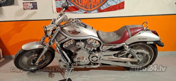 Grey Harley-Davidson V-Rod 2003 in Tallinn, with an engine capacity of 1.13 L and mileage of 32 thousand km for 5450 €, photo 2 on AUTOMOTO.COM.LV