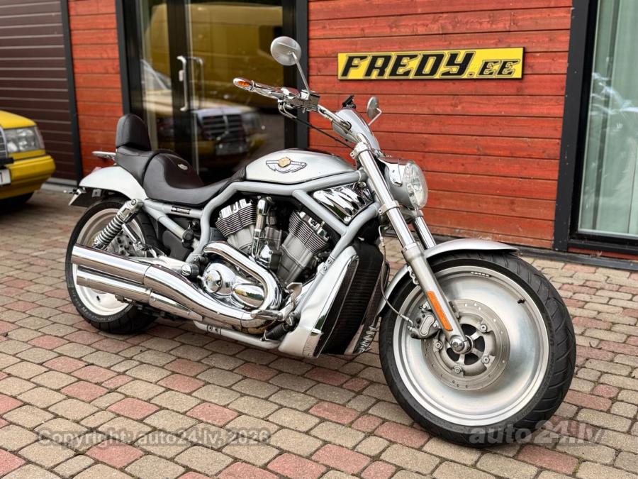 Grey Harley-Davidson V-Rod 2003 in Tallinn, with an engine capacity of 1.13 L and mileage of 21 thousand km for 5500 €, photo 5 on AUTOMOTO.COM.LV