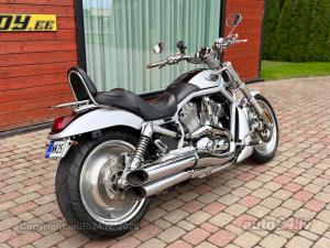Grey Harley-Davidson V-Rod 2003 in Tallinn, with an engine capacity of 1.13 L and mileage of 21 thousand km for 5500 €, photo 11 on AUTOMOTO.COM.LV