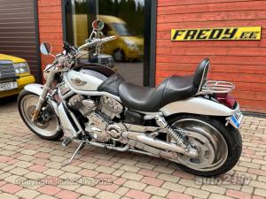 Grey Harley-Davidson V-Rod 2003 in Tallinn, with an engine capacity of 1.13 L and mileage of 21 thousand km for 5500 €, photo 16 on AUTOMOTO.COM.LV