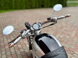 Grey Harley-Davidson V-Rod 2003 in Tallinn, with an engine capacity of 1.13 L and mileage of 21 thousand km for 5500 €, photo 25 on AUTOMOTO.COM.LV