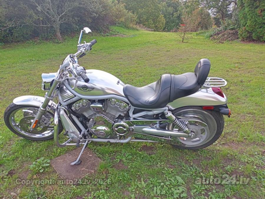 Pelēks Harley-Davidson V-Rod 2003 Tartu, ar dzinēja tilpumu 1.13 L un nobraukumu 29 tūkst. km par 6300 €, foto 1 vietnē AUTOMOTO.COM.LV