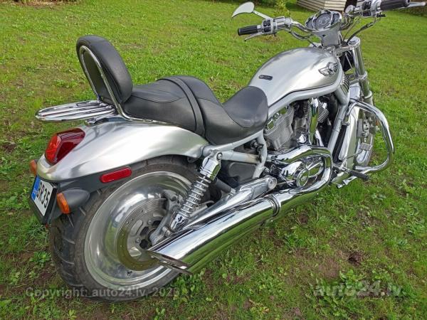 Pelēks Harley-Davidson V-Rod 2003 Tartu, ar dzinēja tilpumu 1.13 L un nobraukumu 29 tūkst. km par 6300 €, foto 7 vietnē AUTOMOTO.COM.LV