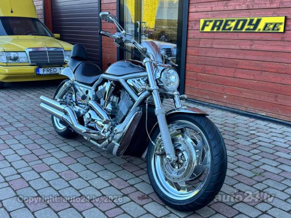 Grey Harley-Davidson V-Rod 2005 in Tallinn, with an engine capacity of 1.13 L and mileage of 18 thousand km for 5800 €, photo 2 on AUTOMOTO.COM.LV
