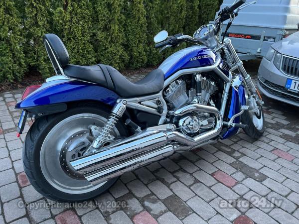 Grey Harley-Davidson V-Rod 2006 in Tallinn, with an engine capacity of 1.13 L and mileage of 27 thousand km for 8000 €, photo 3 on AUTOMOTO.COM.LV