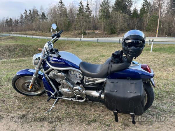 Grey Harley-Davidson V-Rod 2006 in Tallinn, with an engine capacity of 1.13 L and mileage of 27 thousand km for 8000 €, photo 9 on AUTOMOTO.COM.LV