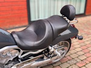 Grey Harley-Davidson V-Rod 2007 in Tallinn, with an engine capacity of 1.13 L and mileage of 19 thousand km for 8800 €, photo 27 on AUTOMOTO.COM.LV