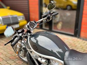 Grey Harley-Davidson V-Rod 2007 in Tallinn, with an engine capacity of 1.13 L and mileage of 19 thousand km for 8800 €, photo 28 on AUTOMOTO.COM.LV