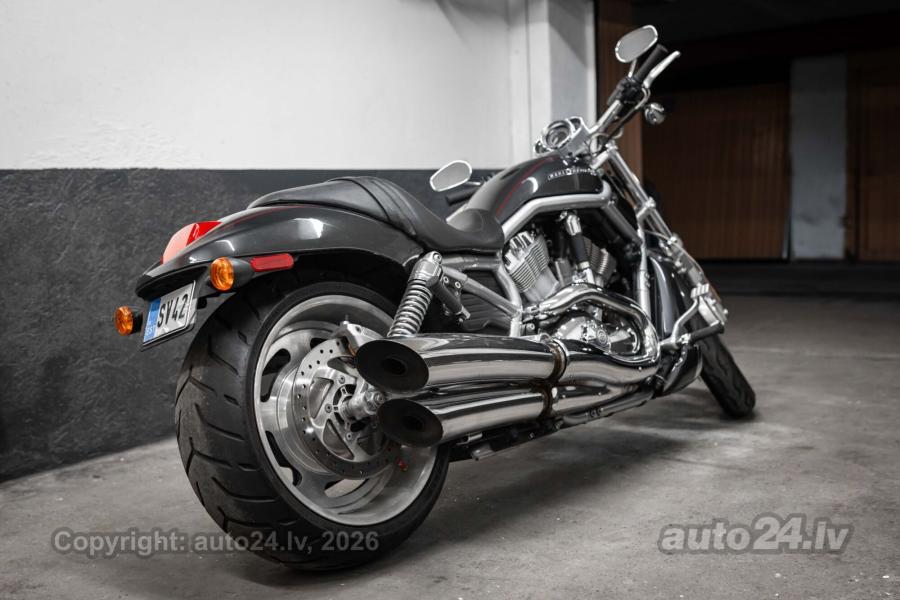Grey Harley-Davidson V-Rod 2008 in Tallinn, with an engine capacity of 1.25 L and mileage of 39 thousand km for 7300 €, photo 3 on AUTOMOTO.COM.LV
