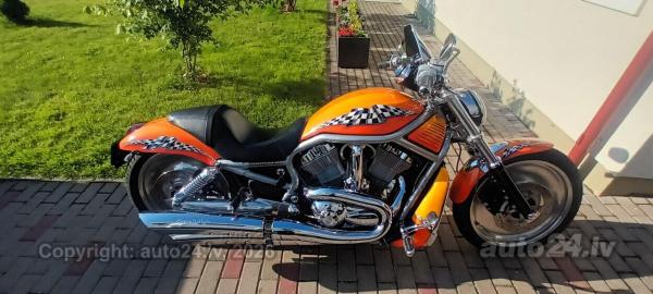 Harley-Davidson V-Rod 2003 Tartu, ar dzinēja tilpumu 0.00 L un nobraukumu 27 tūkst. km par 7990 €, foto 2 vietnē AUTOMOTO.COM.LV