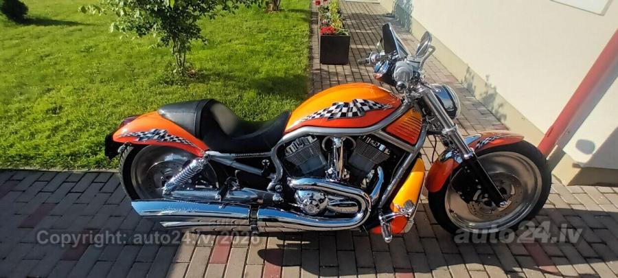 Harley-Davidson V-Rod 2003 Tartu, ar dzinēja tilpumu 0.00 L un nobraukumu 27 tūkst. km par 7990 €, foto 2 vietnē AUTOMOTO.COM.LV