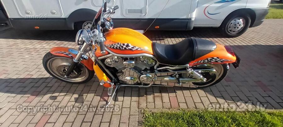 Harley-Davidson V-Rod 2003 Tartu, ar dzinēja tilpumu 0.00 L un nobraukumu 27 tūkst. km par 7990 €, foto 3 vietnē AUTOMOTO.COM.LV