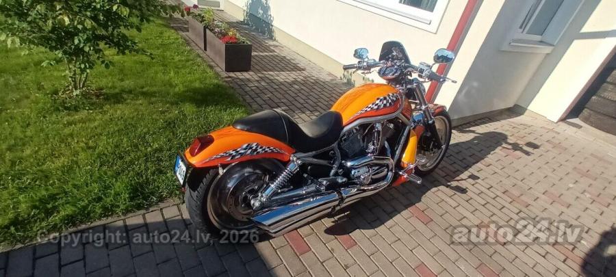 Harley-Davidson V-Rod 2003 Tartu, ar dzinēja tilpumu 0.00 L un nobraukumu 27 tūkst. km par 7990 €, foto 5 vietnē AUTOMOTO.COM.LV