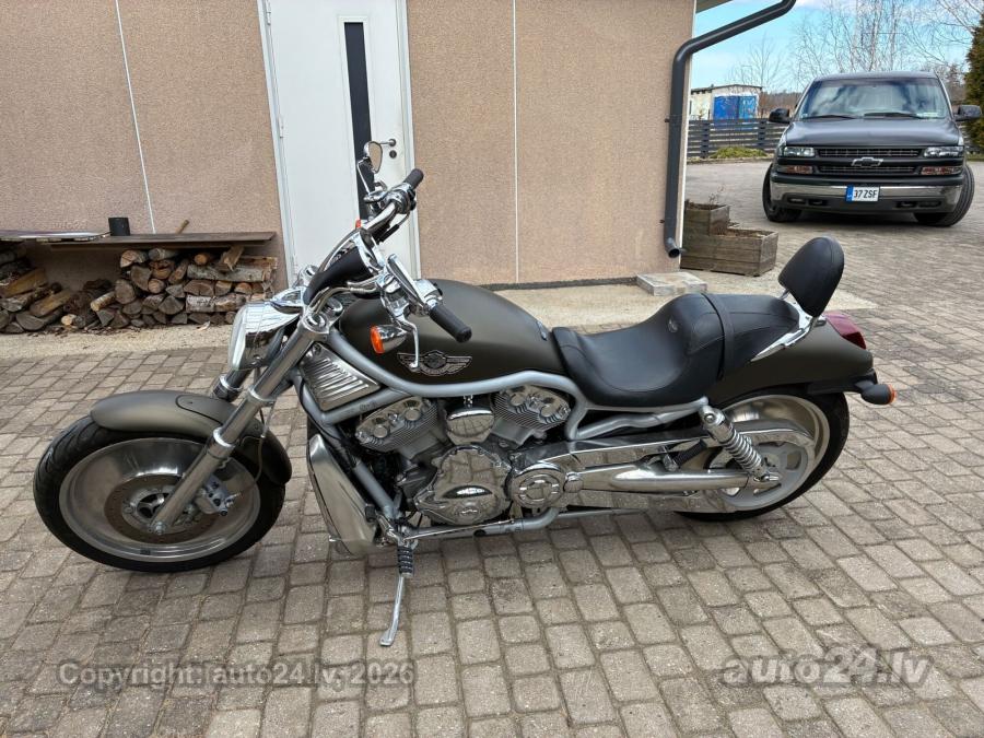 Harley-Davidson V-Rod 2003 in Tallinn, with an engine capacity of 1.20 L and mileage of 25 thousand km for 8000 €, photo 1 on AUTOMOTO.COM.LV