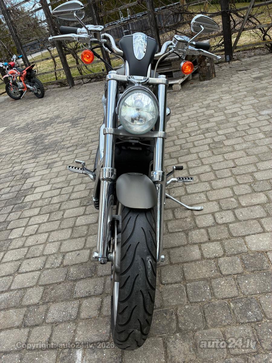 Harley-Davidson V-Rod 2003 in Tallinn, with an engine capacity of 1.20 L and mileage of 25 thousand km for 8000 €, photo 3 on AUTOMOTO.COM.LV