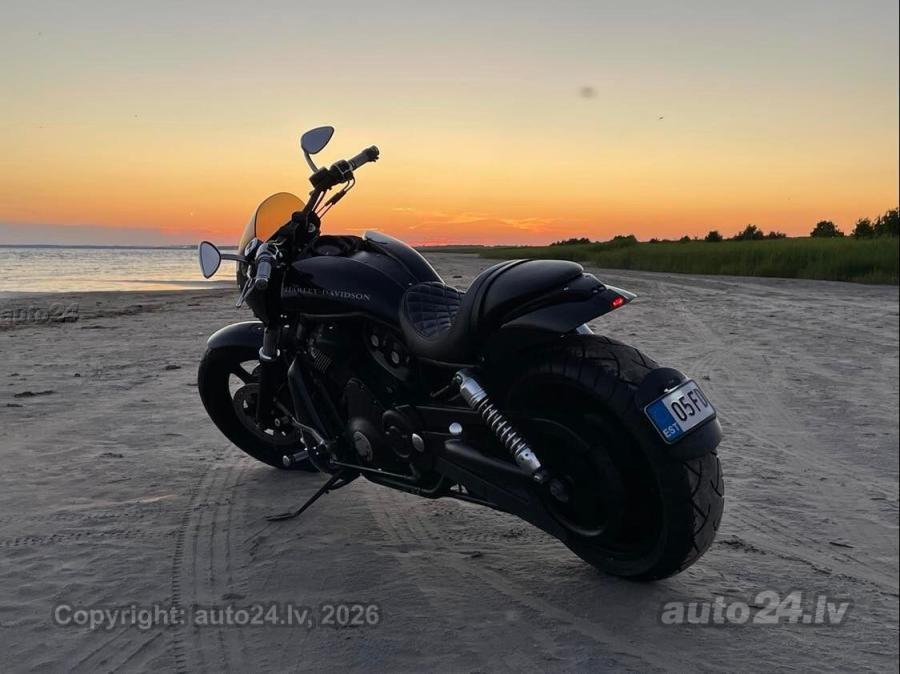 Харли-Девидсон V-Rod 2003 в Таллин, объемом двигателя 1.13 л и пробегом 32 тыс. км за 7500 €, фото 1 на AUTOMOTO.COM.LV