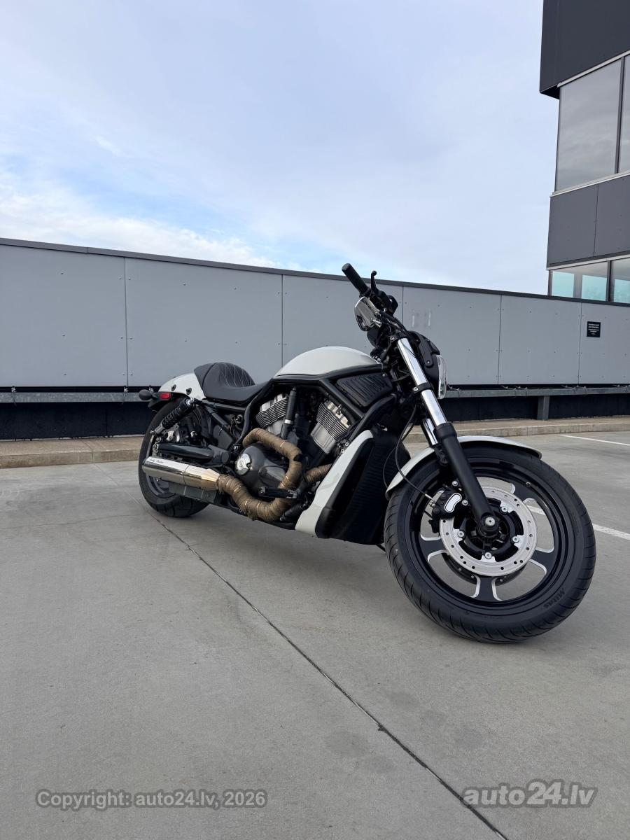 Harley-Davidson V-Rod 2004 in Tallinn, with an engine capacity of 1.13 L and mileage of 21 thousand km for 7500 €, photo 8 on AUTOMOTO.COM.LV