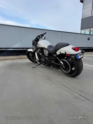 Harley-Davidson V-Rod 2004 in Tallinn, with an engine capacity of 1.13 L and mileage of 21 thousand km for 7500 €, photo 9 on AUTOMOTO.COM.LV