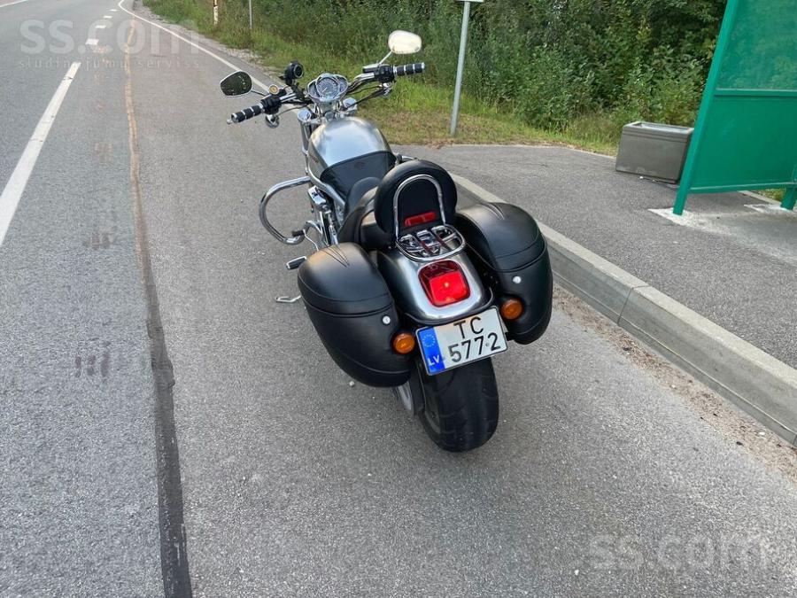 Harley-Davidson V-Rod 2006 Kuldīga, ar dzinēja tilpumu 1.13 L un nobraukumu 0 tūkst. km par 8000 €, foto 6 vietnē AUTOMOTO.COM.LV