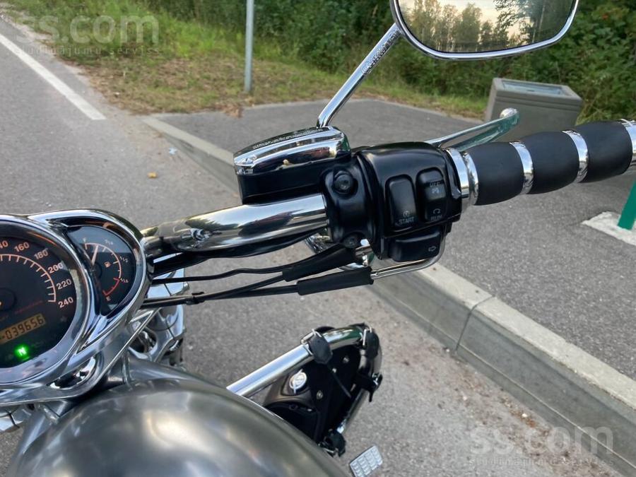 Harley-Davidson V-Rod 2006 Kuldīga, ar dzinēja tilpumu 1.13 L un nobraukumu 0 tūkst. km par 8000 €, foto 8 vietnē AUTOMOTO.COM.LV