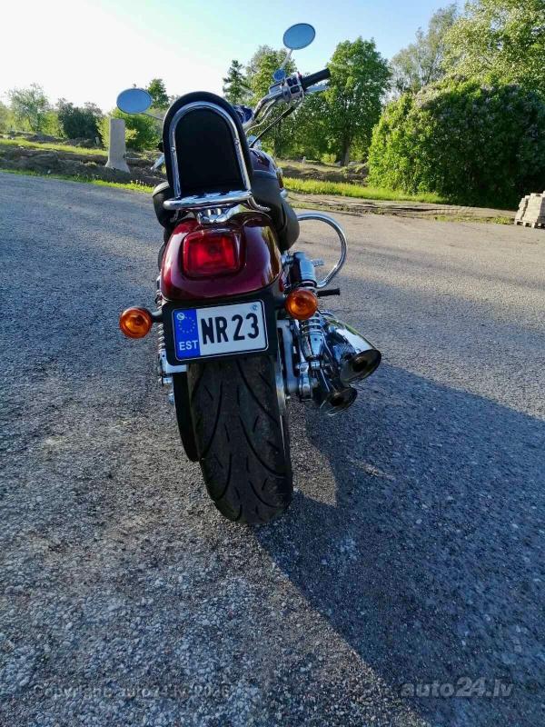Red Harley-Davidson V-Rod 2004 in Johvi, with an engine capacity of 1.20 L and mileage of 7 thousand km for 8300 €, photo 10 on AUTOMOTO.COM.LV