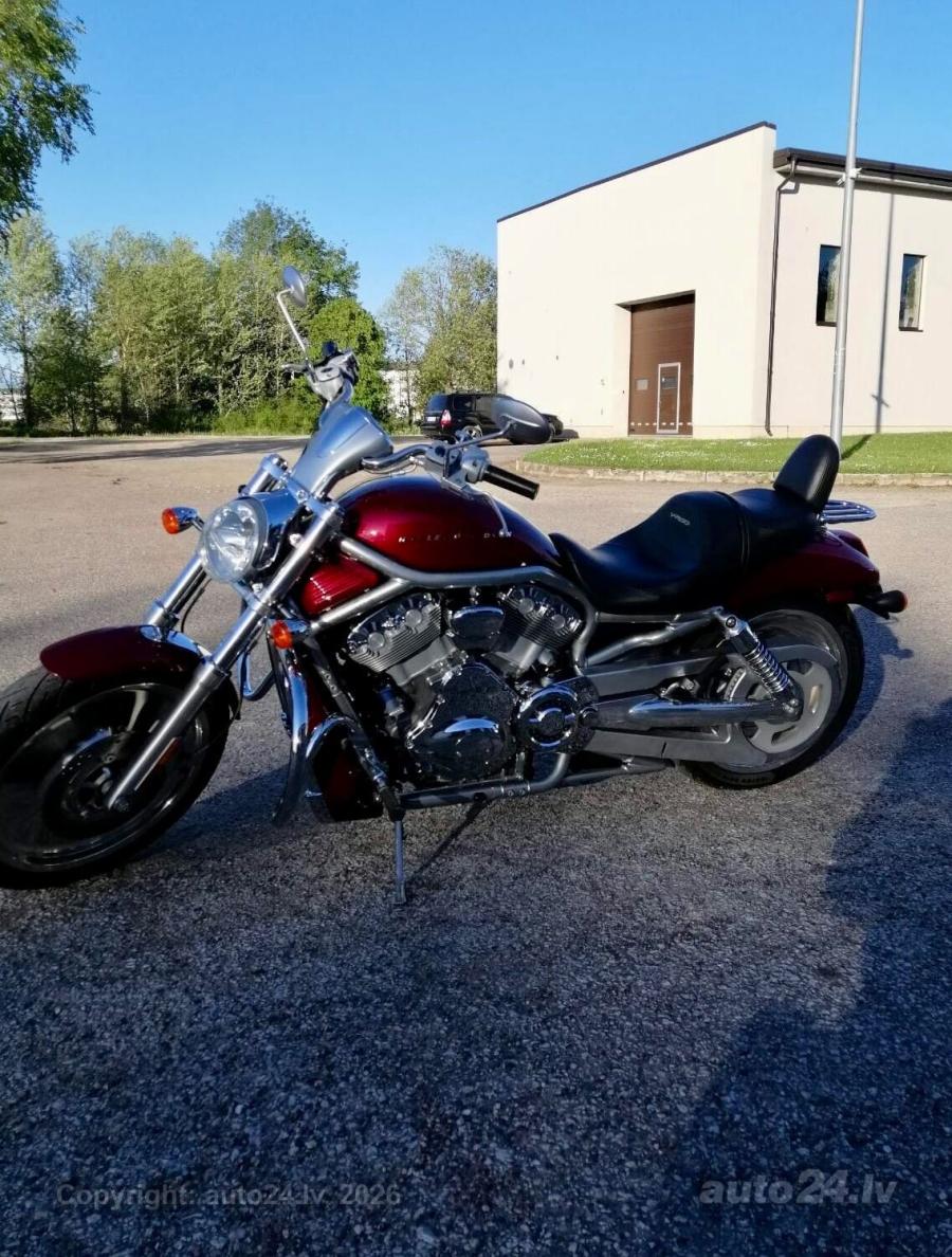Красный Харли-Девидсон V-Rod 2004 в Йыхви, объемом двигателя 1.20 л и пробегом 7 тыс. км за 8300 €, фото 13 на AUTOMOTO.COM.LV